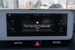 Black Hyundai Ioniq 5 2022 in Vilnius, with an engine capacity of 0.00 L and mileage of 71 thousand km for 25500 €, photo 22 on AUTOMOTO.COM.LV