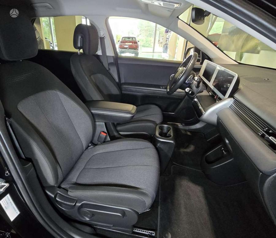 Melns Hyundai Ioniq 5 2023 Šauļi, ar dzinēja tilpumu 0.00 L un nobraukumu 83 tūkst. km par 27800 €, foto 24 vietnē AUTOMOTO.COM.LV