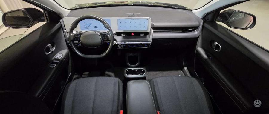 Melns Hyundai Ioniq 5 2023 Šauļi, ar dzinēja tilpumu 0.00 L un nobraukumu 83 tūkst. km par 27800 €, foto 28 vietnē AUTOMOTO.COM.LV
