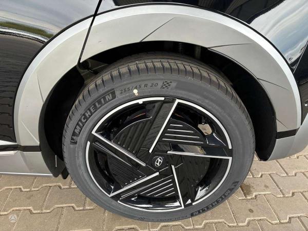 Melns Hyundai Ioniq 5 2025 Viļņa, ar dzinēja tilpumu 0.00 L un nobraukumu 0 tūkst. km par 47190 €, foto 5 vietnē AUTOMOTO.COM.LV