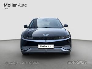 Black Hyundai Ioniq 5 2021 in Parnu, with an engine capacity of 0.00 L and mileage of 145 thousand km for 27900 €, photo 4 on AUTOMOTO.COM.LV