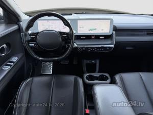 Black Hyundai Ioniq 5 2021 in Parnu, with an engine capacity of 0.00 L and mileage of 145 thousand km for 27900 €, photo 7 on AUTOMOTO.COM.LV