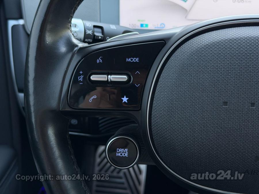 Black Hyundai Ioniq 5 2021 in Parnu, with an engine capacity of 0.00 L and mileage of 145 thousand km for 27900 €, photo 26 on AUTOMOTO.COM.LV