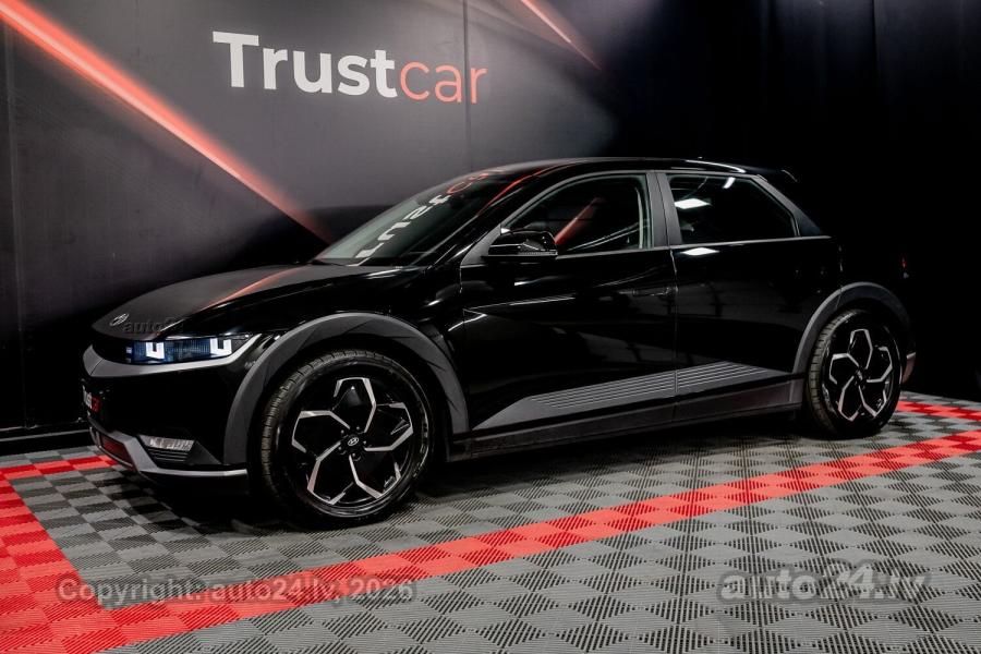 Black Hyundai Ioniq 5 2021 in Parnu, with an engine capacity of 0.00 L and mileage of 276 thousand km for 19999 €, photo 6 on AUTOMOTO.COM.LV