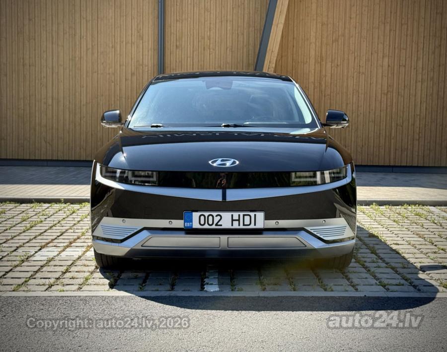 Melns Hyundai Ioniq 5 2021 Tallina, ar dzinēja tilpumu 0.00 L un nobraukumu 66 tūkst. km par 33500 €, foto 8 vietnē AUTOMOTO.COM.LV