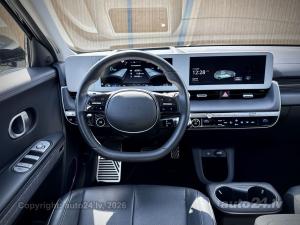 Melns Hyundai Ioniq 5 2021 Tallina, ar dzinēja tilpumu 0.00 L un nobraukumu 66 tūkst. km par 33500 €, foto 17 vietnē AUTOMOTO.COM.LV
