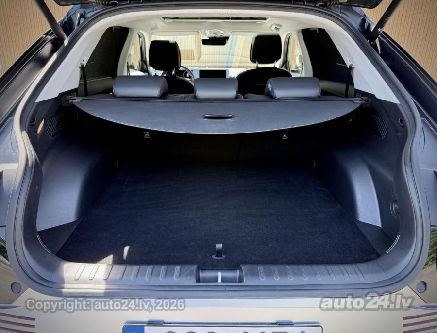 Melns Hyundai Ioniq 5 2021 Tallina, ar dzinēja tilpumu 0.00 L un nobraukumu 66 tūkst. km par 33500 €, foto 31 vietnē AUTOMOTO.COM.LV