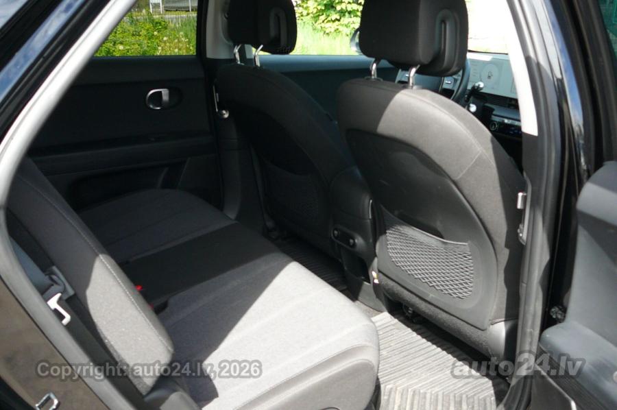 Black Hyundai Ioniq 5 2023 in Johvi, with an engine capacity of 0.00 L and mileage of 72 thousand km for 29990 €, photo 6 on AUTOMOTO.COM.LV