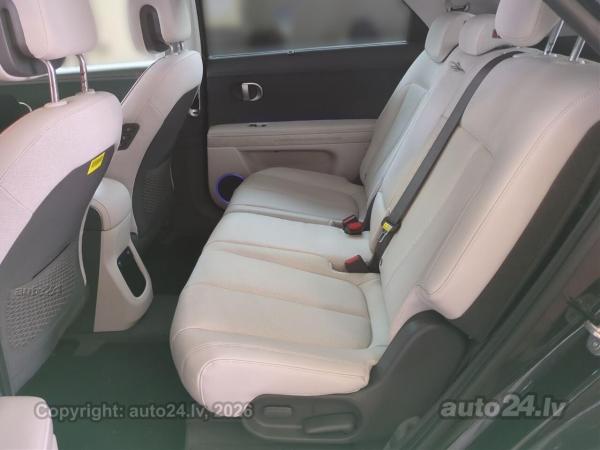 Black Hyundai Ioniq 5 2024 in Tallinn, with an engine capacity of 0.00 L and mileage of 14 thousand km for 39990 €, photo 5 on AUTOMOTO.COM.LV