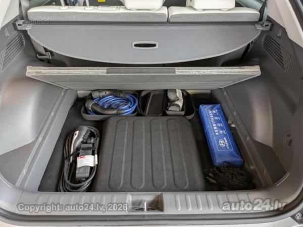 Black Hyundai Ioniq 5 2024 in Tallinn, with an engine capacity of 0.00 L and mileage of 14 thousand km for 39990 €, photo 7 on AUTOMOTO.COM.LV