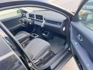 Black Hyundai Ioniq 5 2024 in Vilnius, with an engine capacity of 0.00 L and mileage of 16 thousand km for 24999 €, photo 8 on AUTOMOTO.COM.LV