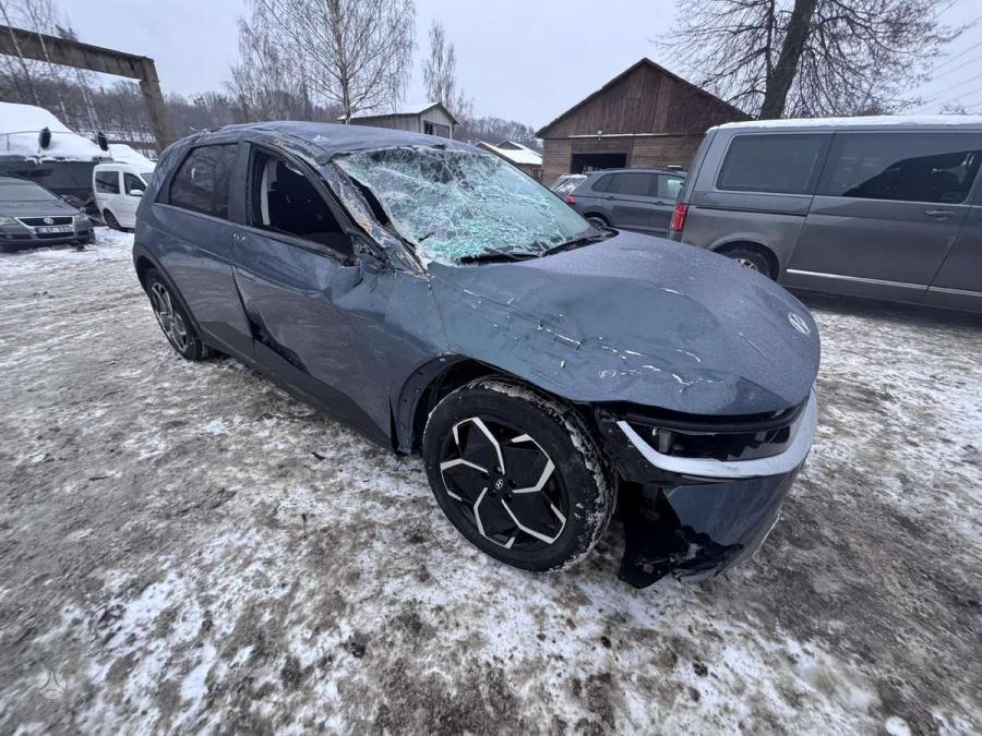 Zils Hyundai Ioniq 5 2022 Kauņa, ar dzinēja tilpumu 0.00 L un nobraukumu 39 tūkst. km par 9850 €, foto 1 vietnē AUTOMOTO.COM.LV