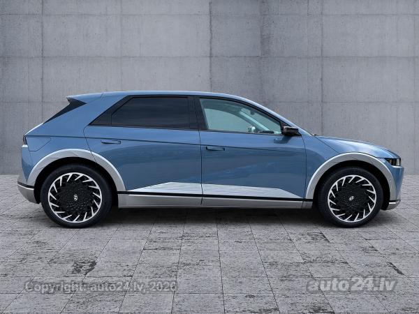 Blue Hyundai Ioniq 5 2023 in Tallinn, with an engine capacity of 0.00 L and mileage of 15 thousand km for 39900 €, photo 5 on AUTOMOTO.COM.LV