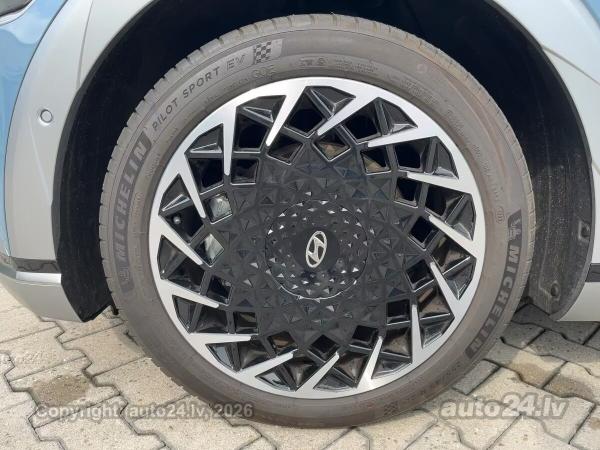 Blue Hyundai Ioniq 5 2023 in Tallinn, with an engine capacity of 0.00 L and mileage of 15 thousand km for 39900 €, photo 6 on AUTOMOTO.COM.LV