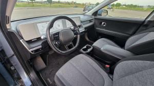 Blue Hyundai Ioniq 5 2023 in Kaunas, with an engine capacity of 0.00 L and mileage of 109 thousand km for 21500 €, photo 13 on AUTOMOTO.COM.LV