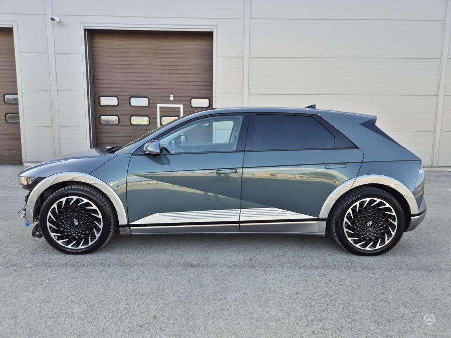Zils Hyundai Ioniq 5 2024 Mažeikiai, ar dzinēja tilpumu 0.00 L un nobraukumu 81 tūkst. km par 21900 €, foto 3 vietnē AUTOMOTO.COM.LV