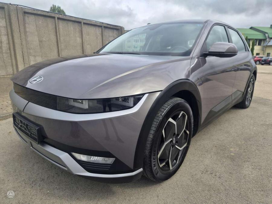 Brūns Hyundai Ioniq 5 2022 Mažeikiai, ar dzinēja tilpumu 0.00 L un nobraukumu 50 tūkst. km par 16900 €, foto 1 vietnē AUTOMOTO.COM.LV