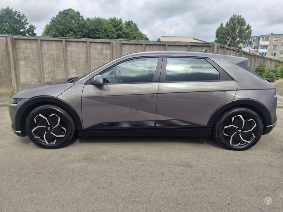 Brūns Hyundai Ioniq 5 2022 Mažeikiai, ar dzinēja tilpumu 0.00 L un nobraukumu 50 tūkst. km par 16900 €, foto 3 vietnē AUTOMOTO.COM.LV