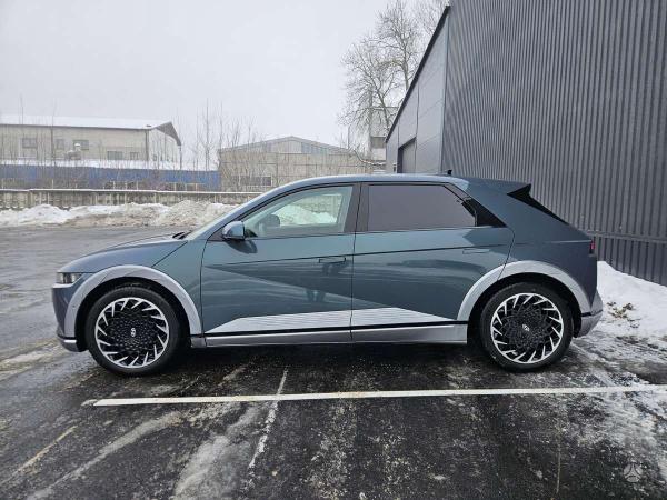 Green Hyundai Ioniq 5 2021 in Kaunas, with an engine capacity of 0.00 L and mileage of 66 thousand km for 21900 €, photo 5 on AUTOMOTO.COM.LV