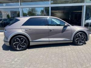 Зеленый Хендай Ioniq 5 2022 в Рига, объемом двигателя 0.00 л и пробегом 149 тыс. км за 27700 €, фото 3 на AUTOMOTO.COM.LV