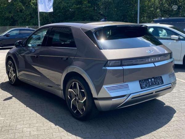 Зеленый Хендай Ioniq 5 2022 в Рига, объемом двигателя 0.00 л и пробегом 149 тыс. км за 27700 €, фото 4 на AUTOMOTO.COM.LV
