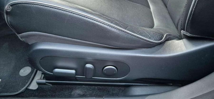 Pelēks Hyundai Ioniq 5 2021 Kauņa, ar dzinēja tilpumu 0.00 L un nobraukumu 110 tūkst. km par 24000 €, foto 23 vietnē AUTOMOTO.COM.LV