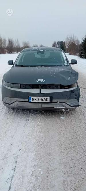 Grey Hyundai Ioniq 5 2022 in Silute, with an engine capacity of 0.00 L and mileage of 119 thousand km for 15200 €, photo 3 on AUTOMOTO.COM.LV