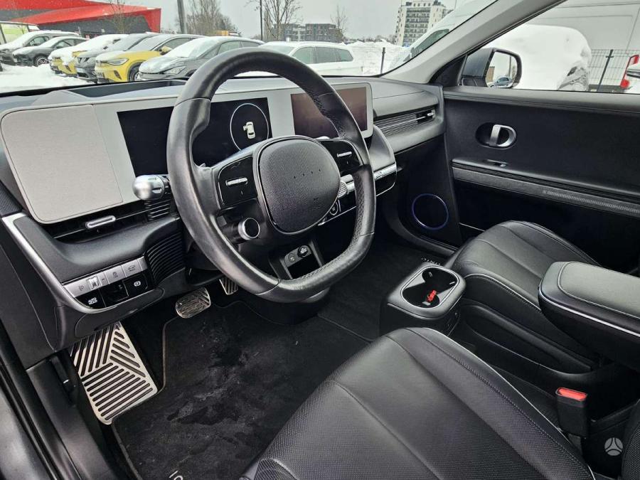 Pelēks Hyundai Ioniq 5 2022 Viļņa, ar dzinēja tilpumu 0.00 L un nobraukumu 115 tūkst. km par 26900 €, foto 10 vietnē AUTOMOTO.COM.LV