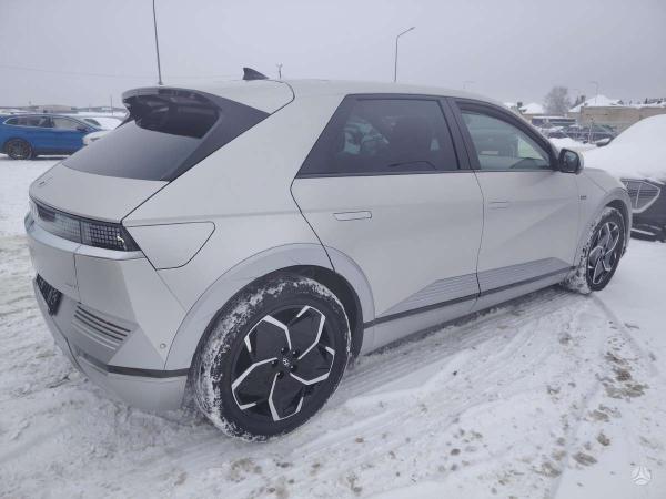 Grey Hyundai Ioniq 5 2022 in Siauliai, with an engine capacity of 0.00 L and mileage of 59 thousand km for 19900 €, photo 5 on AUTOMOTO.COM.LV