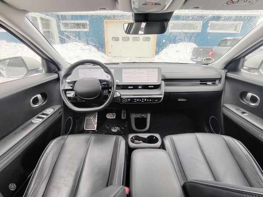 Grey Hyundai Ioniq 5 2022 in Siauliai, with an engine capacity of 0.00 L and mileage of 59 thousand km for 19900 €, photo 9 on AUTOMOTO.COM.LV