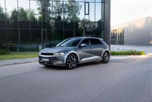 Серый Хендай Ioniq 5 2022 в Вильнюс, объемом двигателя 0.00 л и пробегом 73 тыс. км за 26350 €, фото  на AUTOMOTO.COM.LV