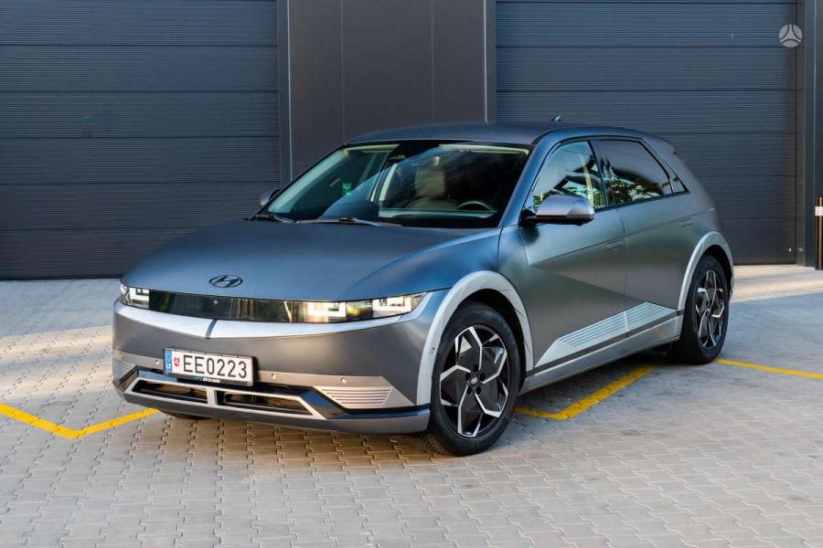 Grey Hyundai Ioniq 5 2022 in Vilnius, with an engine capacity of 0.00 L and mileage of 73 thousand km for 26350 €, photo 10 on AUTOMOTO.COM.LV