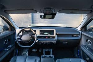 Grey Hyundai Ioniq 5 2022 in Vilnius, with an engine capacity of 0.00 L and mileage of 73 thousand km for 26350 €, photo 35 on AUTOMOTO.COM.LV