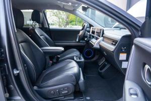 Grey Hyundai Ioniq 5 2022 in Vilnius, with an engine capacity of 0.00 L and mileage of 73 thousand km for 26350 €, photo 38 on AUTOMOTO.COM.LV