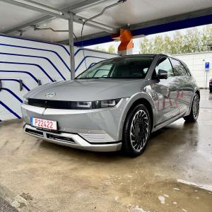 Grey Hyundai Ioniq 5 2022 in Vilnius, with an engine capacity of 0.00 L and mileage of 86 thousand km for 31490 €, photo  on AUTOMOTO.COM.LV