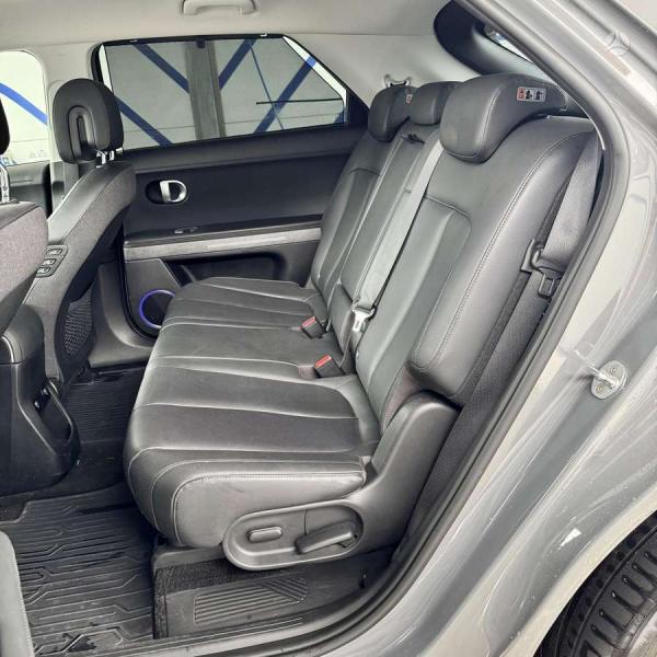 Pelēks Hyundai Ioniq 5 2022 Viļņa, ar dzinēja tilpumu 0.00 L un nobraukumu 86 tūkst. km par 31490 €, foto 10 vietnē AUTOMOTO.COM.LV