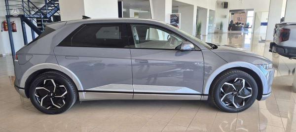 Grey Hyundai Ioniq 5 2022 in Siauliai, with an engine capacity of 0.00 L and mileage of 19 thousand km for 29900 €, photo 6 on AUTOMOTO.COM.LV