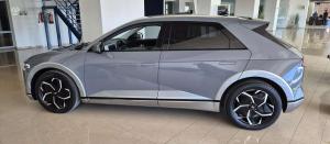 Pelēks Hyundai Ioniq 5 2022 Šauļi, ar dzinēja tilpumu 0.00 L un nobraukumu 19 tūkst. km par 29900 €, foto 7 vietnē AUTOMOTO.COM.LV