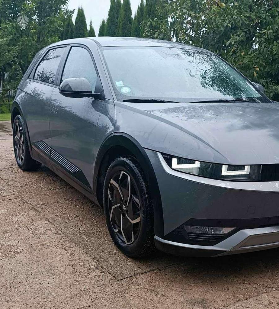 Серый Хендай Ioniq 5 2022 в Каунас, объемом двигателя 0.00 л и пробегом 73 тыс. км за 23400 €, фото 3 на AUTOMOTO.COM.LV