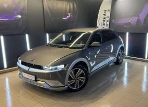 Pelēks Hyundai Ioniq 5 2022 Viļņa, ar dzinēja tilpumu 0.00 L un nobraukumu 100 tūkst. km par 26950 €, foto  vietnē AUTOMOTO.COM.LV