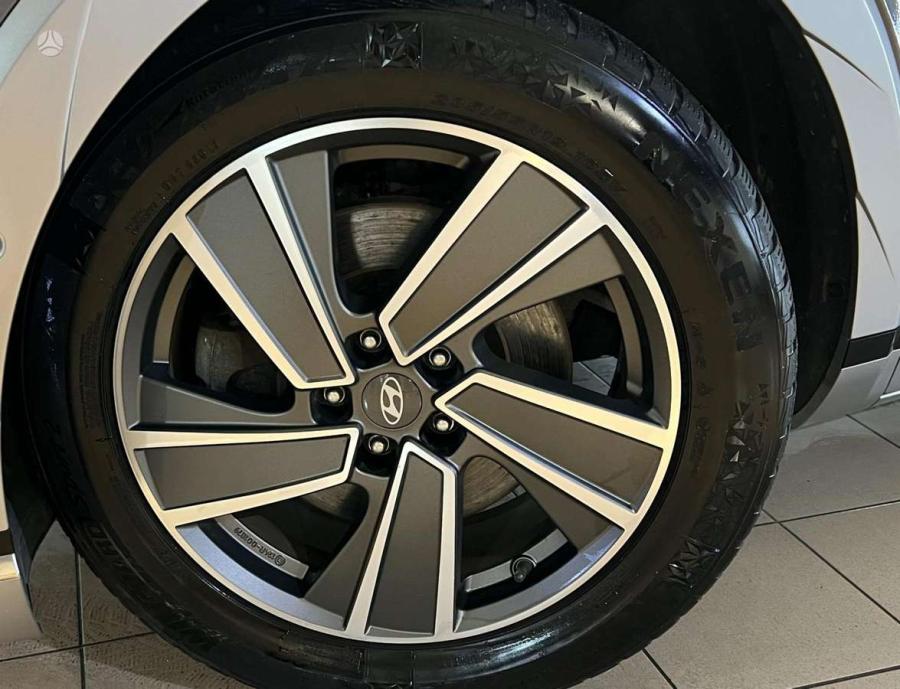 Pelēks Hyundai Ioniq 5 2022 Viļņa, ar dzinēja tilpumu 0.00 L un nobraukumu 100 tūkst. km par 26950 €, foto 5 vietnē AUTOMOTO.COM.LV