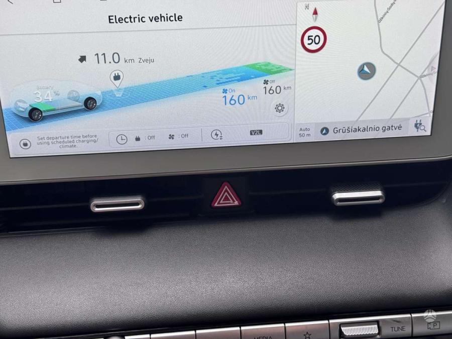 Pelēks Hyundai Ioniq 5 2022 Viļņa, ar dzinēja tilpumu 0.00 L un nobraukumu 100 tūkst. km par 26950 €, foto 21 vietnē AUTOMOTO.COM.LV
