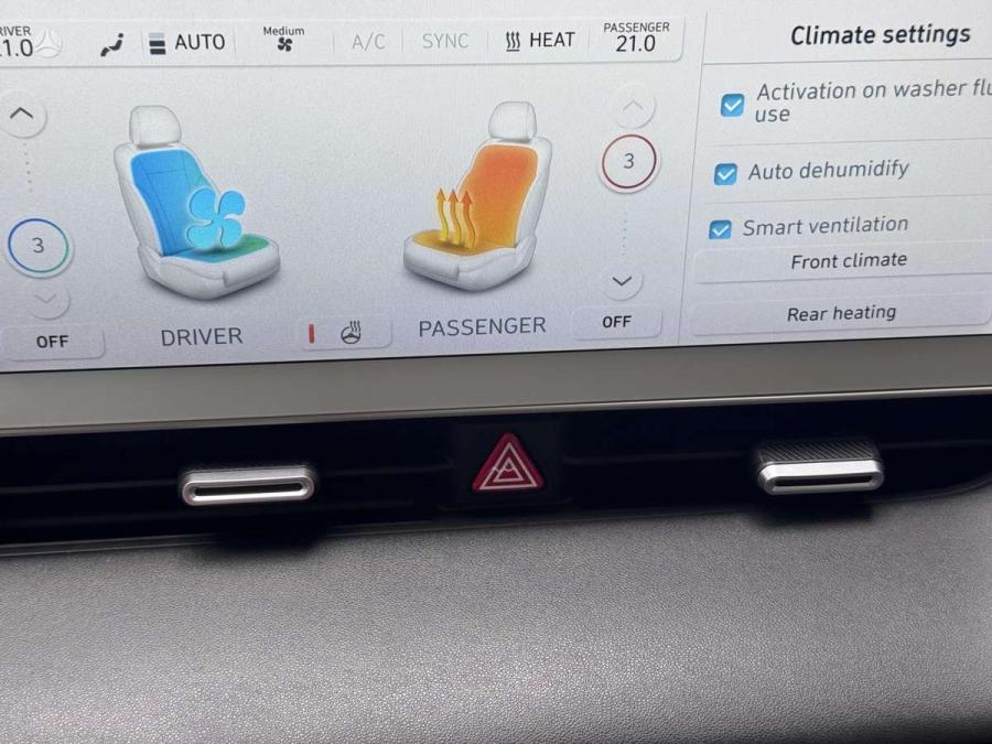 Pelēks Hyundai Ioniq 5 2022 Viļņa, ar dzinēja tilpumu 0.00 L un nobraukumu 100 tūkst. km par 26950 €, foto 22 vietnē AUTOMOTO.COM.LV
