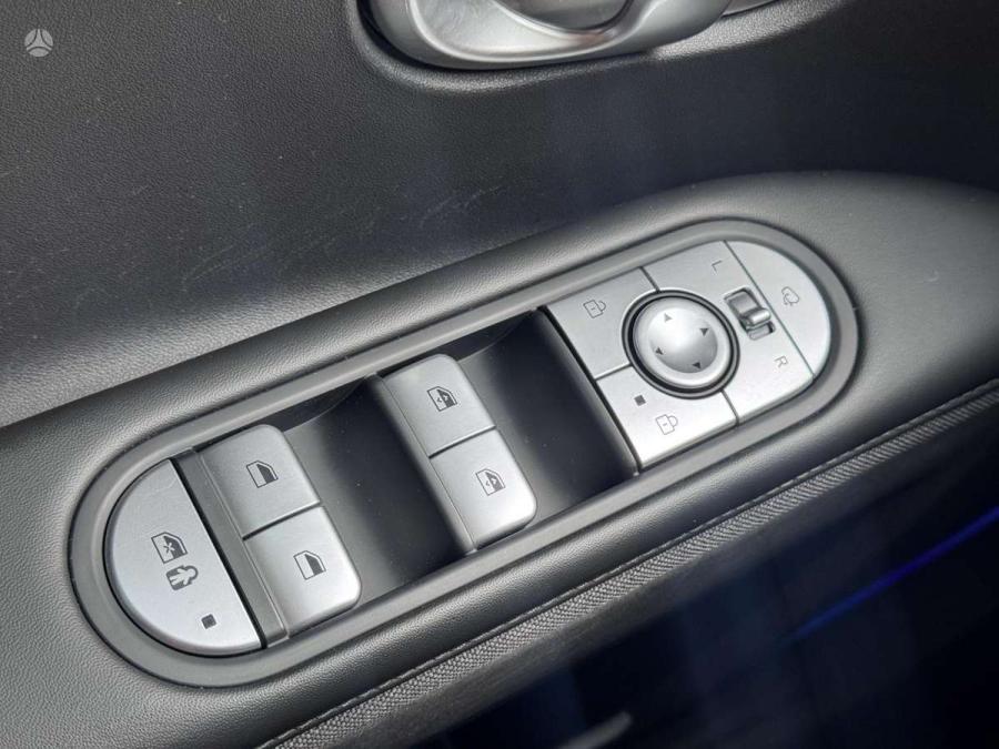 Pelēks Hyundai Ioniq 5 2022 Viļņa, ar dzinēja tilpumu 0.00 L un nobraukumu 100 tūkst. km par 26950 €, foto 29 vietnē AUTOMOTO.COM.LV