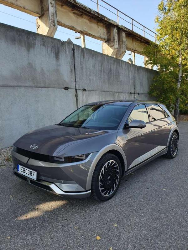 Grey Hyundai Ioniq 5 2023 in Vilnius, with an engine capacity of 0.00 L and mileage of 85 thousand km for 29500 €, photo 1 on AUTOMOTO.COM.LV