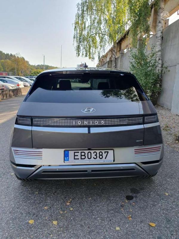 Grey Hyundai Ioniq 5 2023 in Vilnius, with an engine capacity of 0.00 L and mileage of 85 thousand km for 29500 €, photo 4 on AUTOMOTO.COM.LV