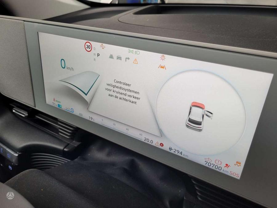 Серый Хендай Ioniq 5 2023 в Каунас, объемом двигателя 0.00 л и пробегом 70 тыс. км за 19900 €, фото 4 на AUTOMOTO.COM.LV