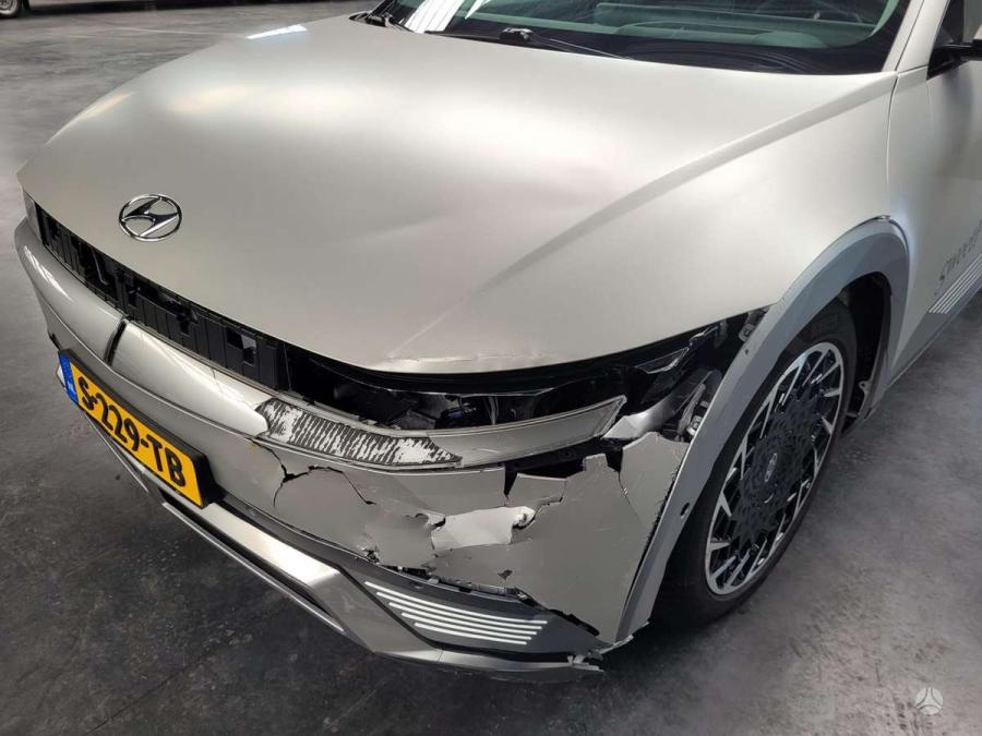 Серый Хендай Ioniq 5 2023 в Каунас, объемом двигателя 0.00 л и пробегом 70 тыс. км за 19900 €, фото 9 на AUTOMOTO.COM.LV