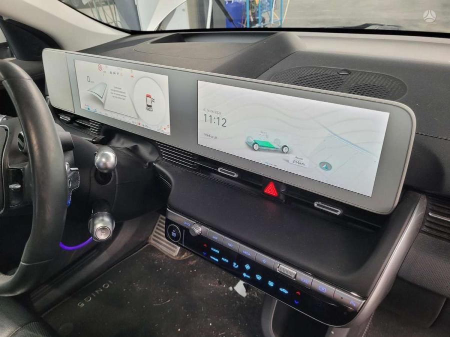 Серый Хендай Ioniq 5 2023 в Каунас, объемом двигателя 0.00 л и пробегом 70 тыс. км за 19900 €, фото 12 на AUTOMOTO.COM.LV