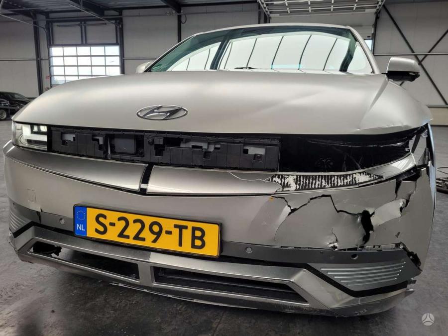 Серый Хендай Ioniq 5 2023 в Каунас, объемом двигателя 0.00 л и пробегом 70 тыс. км за 19900 €, фото 17 на AUTOMOTO.COM.LV